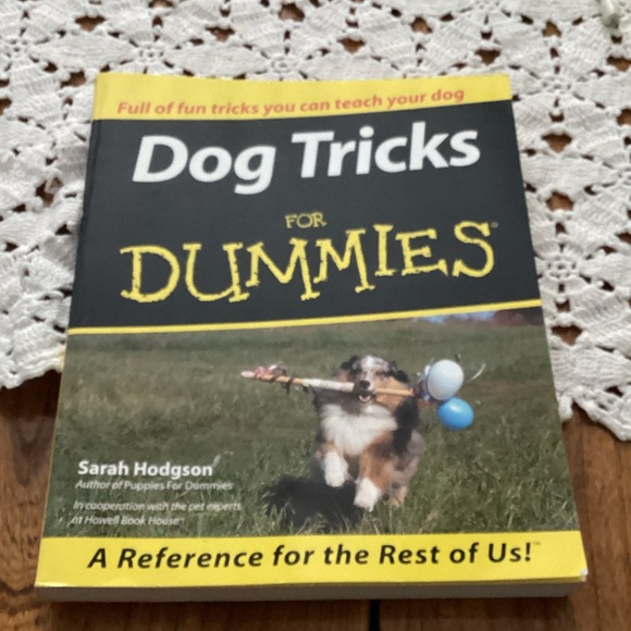 dog tricks | Dog | Dog Tricks For Dummies Book By Sarah Hodgson 23 Pgs ...